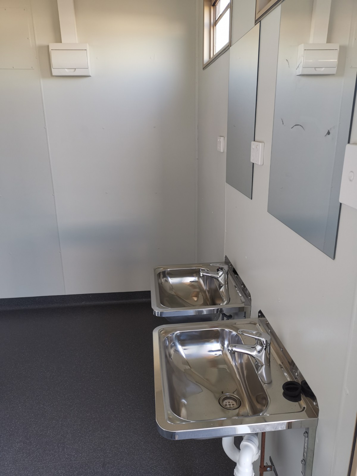 Transportable Toilet & Ablution Buildings - Mining Buildings